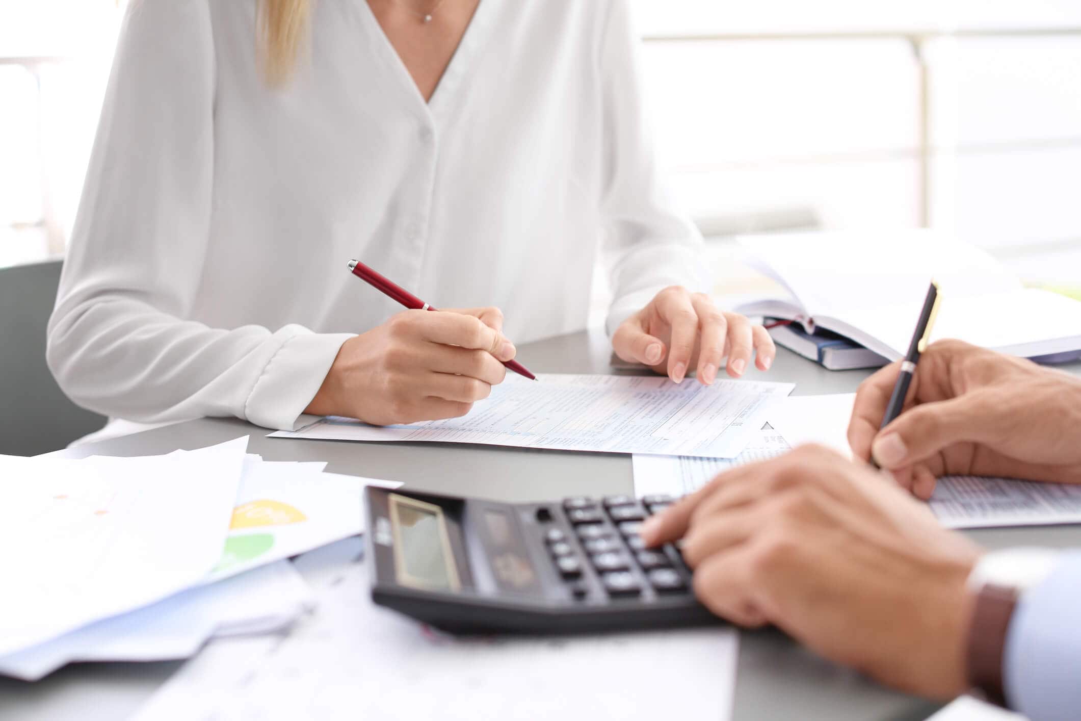 Qualities that every tax accountant in Rockhampton should have | CON-NECT